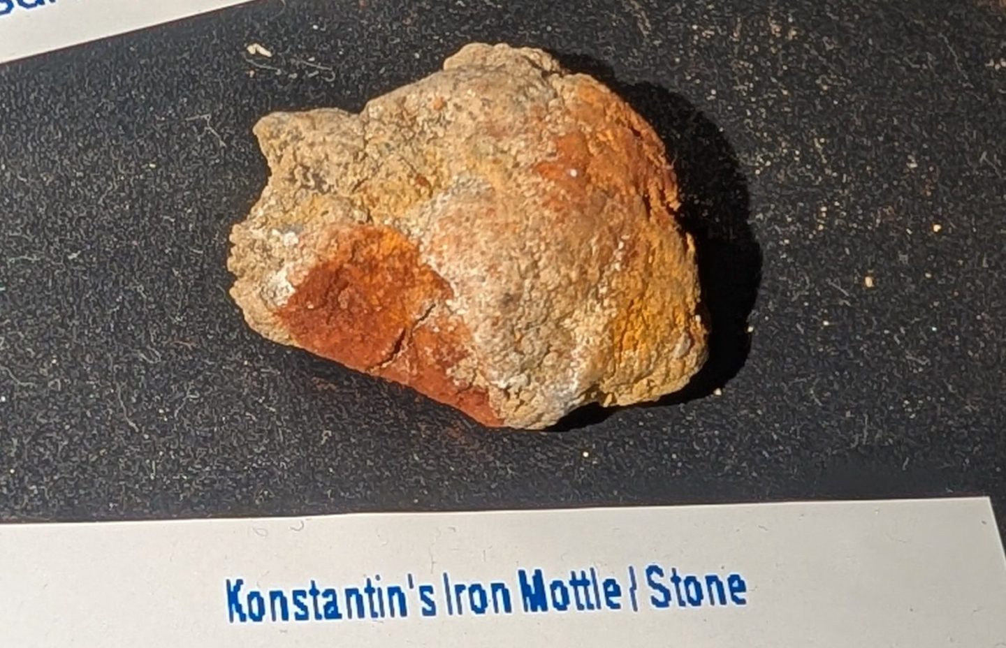 What is the difference between Iron mottling and Iron stone – Jaron ...